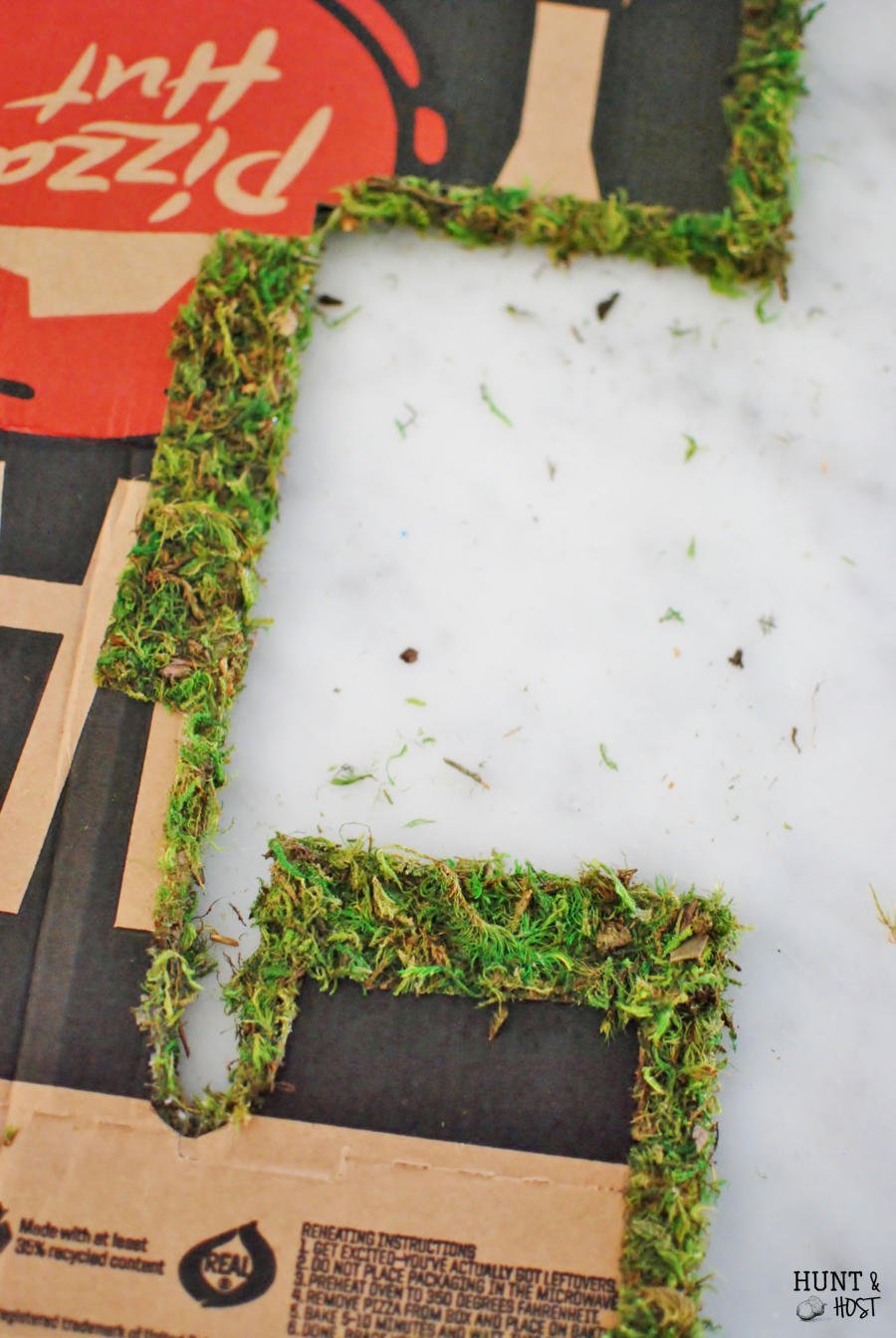 DIY Moss Letter - Kim Pepper Blog